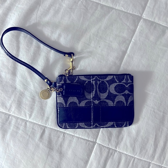 Coach | Bags | Coach Corner Zip Wristlet | Poshmark
